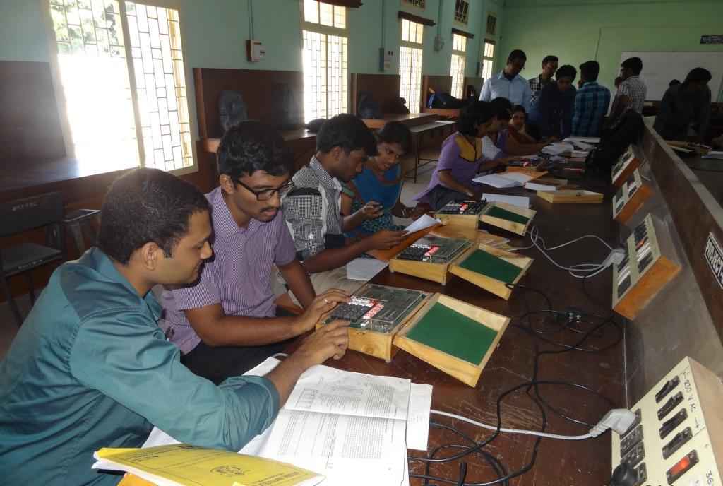 NIT Trichy - Electronics Lab